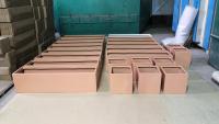 China Customizable Fiberglass Flower Pots 30-40 Days Production Matte Finish for Indoor Outdoor Planters for sale
