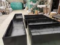 China Customizable Fiberglass Flower Pots 30-40 Days Production Matte Finish for Indoor Outdoor Planters for sale