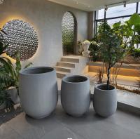 China Fiberglass Flower Pots Durable Lightweight Customizable for Indoor Outdoor Garden for sale