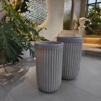 China Quangui Fiber Clay Planter Frost Resistant Round D360xH590 Durable Outdoor Garden Pot for sale