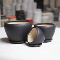 China Elegant Round Ceramic Pots For Your Home Or Business Various Sizes Available for sale
