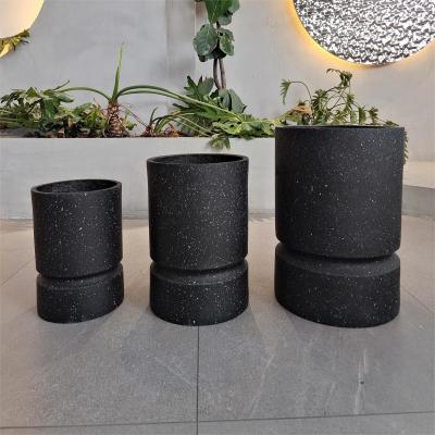 China Fiber Clay Planter 7-8 Years Indoor Life Frost Resistant Durable Lightweight Custom Color for sale