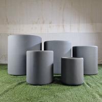 China Quangui Fiber Clay Planter Round D440x390mm Powder Coated Modern Plant Pot for Patio Garden for sale