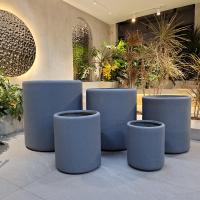 China Quangui Fiber Clay Planter Round D440x390mm Powder Coated Modern Plant Pot for Patio Garden for sale
