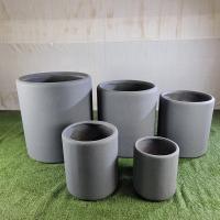 China Quangui Fiber Clay Planter Round D440x390mm Powder Coated Modern Plant Pot for Patio Garden for sale