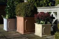 China Quangui Fiber Clay Planter Round D440x390mm Powder Coated Modern Plant Pot for sale