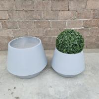 China Quangui Fiber Clay Planter Round Powder Coated D440x390mm Modern Style for Patio Garden for sale