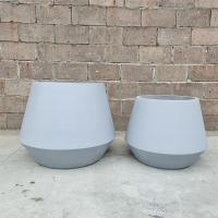 China Quangui Fiber Clay Planter Round Powder Coated D440x390mm Modern Style for Patio Garden for sale