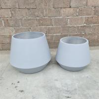 China Quangui Fiber Clay Planter Round Powder Coated D440x390mm Modern Style for Patio Garden for sale
