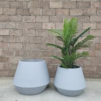 China Quangui Fiber Clay Planter Round Powder Coated D440x390mm Modern Style for Patio Garden for sale