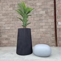 China Quangui Fiber Clay Planter Round D440x390mm Powder Coated Modern Plant Pot for sale