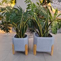 China Quangui Fiber Clay Planter Hand Carved 450mm 370mm Outdoor Durable 5-6 Years for Camping Burners for sale