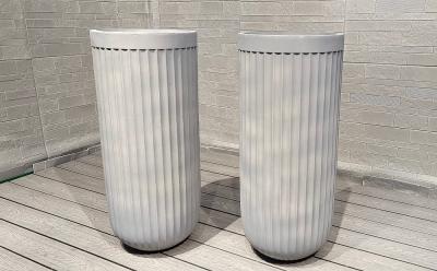 China Custom Fiber Clay Planter Round Durable Outdoor 5-6 Years Lifespan D400 H900 for sale