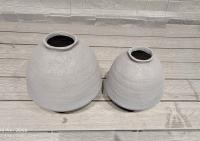 China Hand Carved Round Fiber Clay Planter 5-6 Years Outdoor Vintage Finish for sale