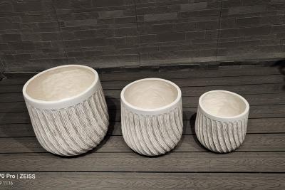 China Fiber Clay Planter Round Modern Durable Lightweight 7-8 Years Indoor Life Custom Color Sizes A B C for sale