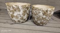 China Quangui Fiber Clay Planter Modern Texture Hand Carve Round Indoor Decoration 7-8 Year Lifespan for sale