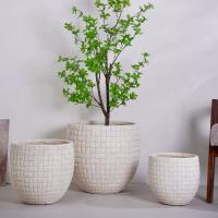 China Quangui Fiber Clay Planter Round 480mm Durable Indoor Outdoor with Drainage Holes Custom Color for sale