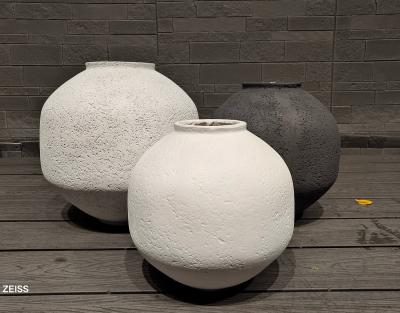China Customized Fiber Clay Planter with Drainage Holes Frost Resistant 300mm 410mm for sale