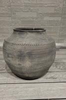 China Fiber Clay Planter Hand Carve Finishing 44x44x38.5cm Indoor Decoration Frost Resistant for sale