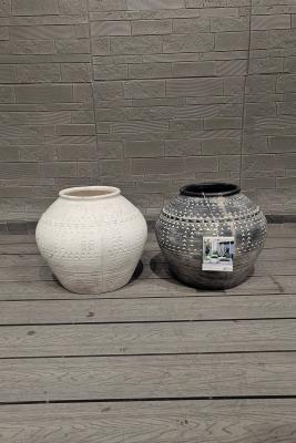China Round Reinforced Clay Planter Durable And Functional For Your Garden Needs for sale