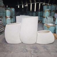 China Quangui QG-307 White Irregular Curved Round Fiber Clay Planter 5-6 Years Outdoor for sale