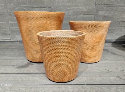 China Fiber Clay Planter Round Textured Dotted Pattern 3 Sizes Custom Color for Indoor Outdoor Decoration for sale