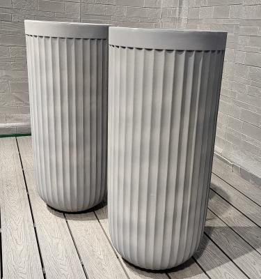 China Fiber Clay Planter Tall Cool Gray Linear Round Durable Lightweight 5-6 Years Outdoor for sale