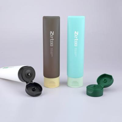 China Soft Touch Empty Makeup Bottle 120ml Plastic Bottles With Flip Top for sale