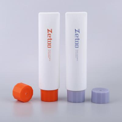 China 120ml PE Cosmetic Bottle with 35mm Two-Color Diamond Matte Dispensing Cap - Customizable Packaging for Skincare Products for sale