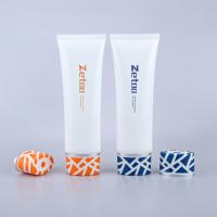 China 40mm Oval Sunscreen Container 70ml-180ml with Two-Color Nest Design Center-Dispensing Cap for Cosmetics for sale