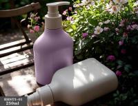 China Customized 250ml PE Plastic Bottle with PP Pump for Cosmetic Lotion Cream for sale