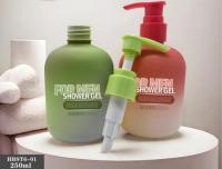 China Customized 250ml PE Plastic Bottle with PP Pump for Cosmetic Lotion for sale