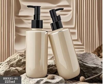 China Customized Plastic Bottles 225ml PET Bottle With Pump for sale