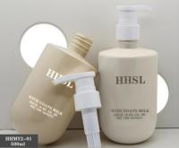 China Customized Plastic Shampoo Bottles 500ml PET Pump Bottle for sale