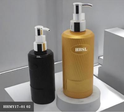 China Customized Plastic Luxury Shampoo Bottles 500ml PET Bottle for sale