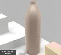 China Customized Plastic Luxury Shampoo Bottles 1000ml PE Bottle with Screw Cap for sale