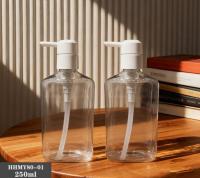 China Customized Plastic Luxury Shampoo Bottles 250ml PET Bottle for sale