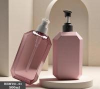 China Customized Plastic Luxury Shampoo Bottles 500ml PET Bottle for sale