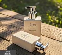 China Customized Plastic Luxury Shampoo Bottles 250ml PET Bottle for sale