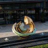 China Large Abstract Garden Sculptures Stainless Steel 304 316  Mirror Polished Outdoor Art for sale