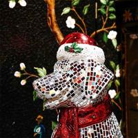 China Christmas Mosaic Art Dog Sculpture Decorative Resin For Home Holiday Display for sale