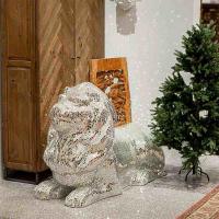 China Resin  Lion Sculpture Handcrafted Gold Silver Lion Statue For Luxury Interiors for sale