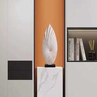 China Handcrafted Contemporary Sculpture Leaf Shaped Modern Decorative Wooden Sculpture for sale