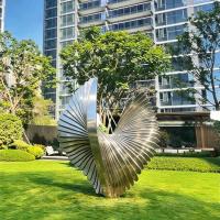 China LED Lighting Stainless Steel Sculptures Illuminated Custom Light Art Sculpture for sale