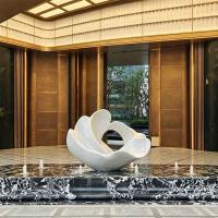 China Abstract Flower Water Feature Sculptures Fiberglass Stainless Steel Garden Sculptures for sale