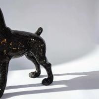 China Custom Mosaic Art Black Dog Sculpture Fiberglass Dog Statue Hand Applied for sale
