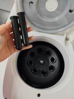 China Universal Compact Low Speed Centrifuge 4000RPM With Swing Out Rotor for sale