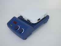 China 10L LED Magnetic Heated Stir Plate With Ceramic Plate 550°C 0–1500rpm Speed Range for sale