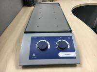 China 10-Position Laboratory Magnetic Hotplate Stirrer with Uniform 120°C Heating for sale