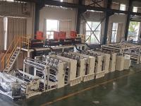 China Hot Melt Glue Spray Laminating Machine Ideal for Automotive Interiors and Carbon Fiber for sale